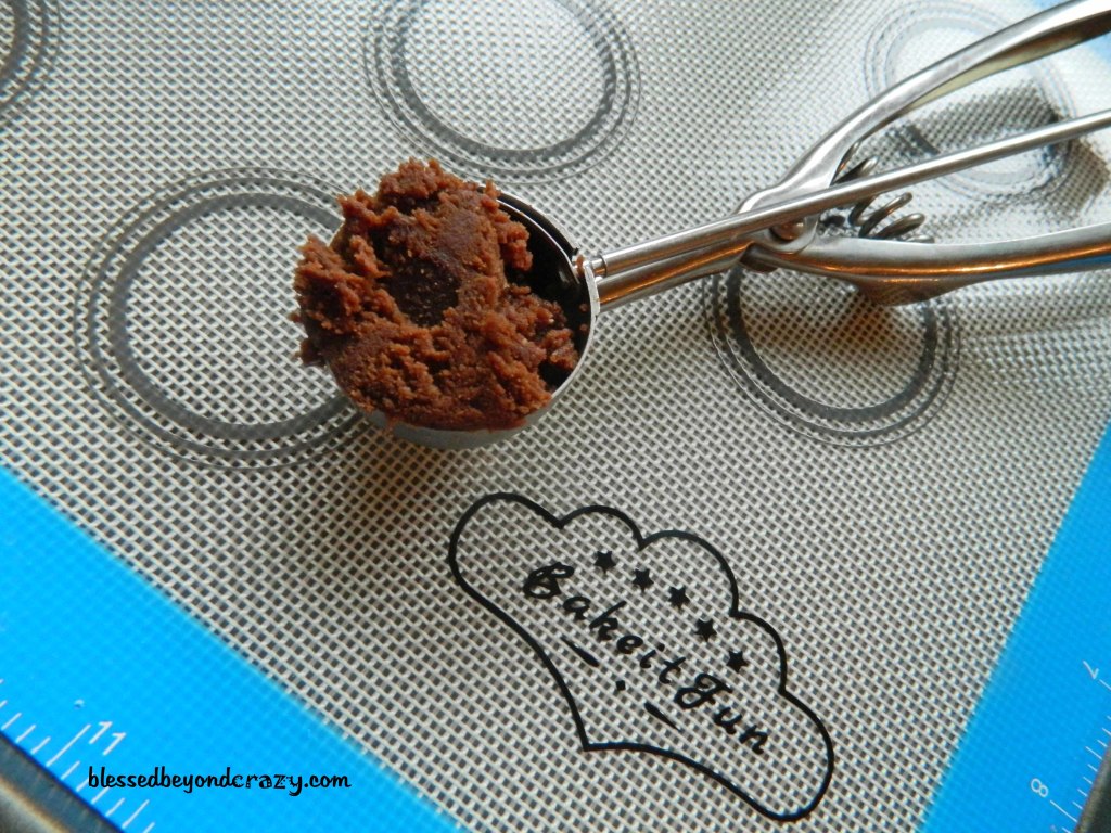 Grain Free, Sugar Free, Dark Chocolate Chip Cookies + Baking Mat Review ...