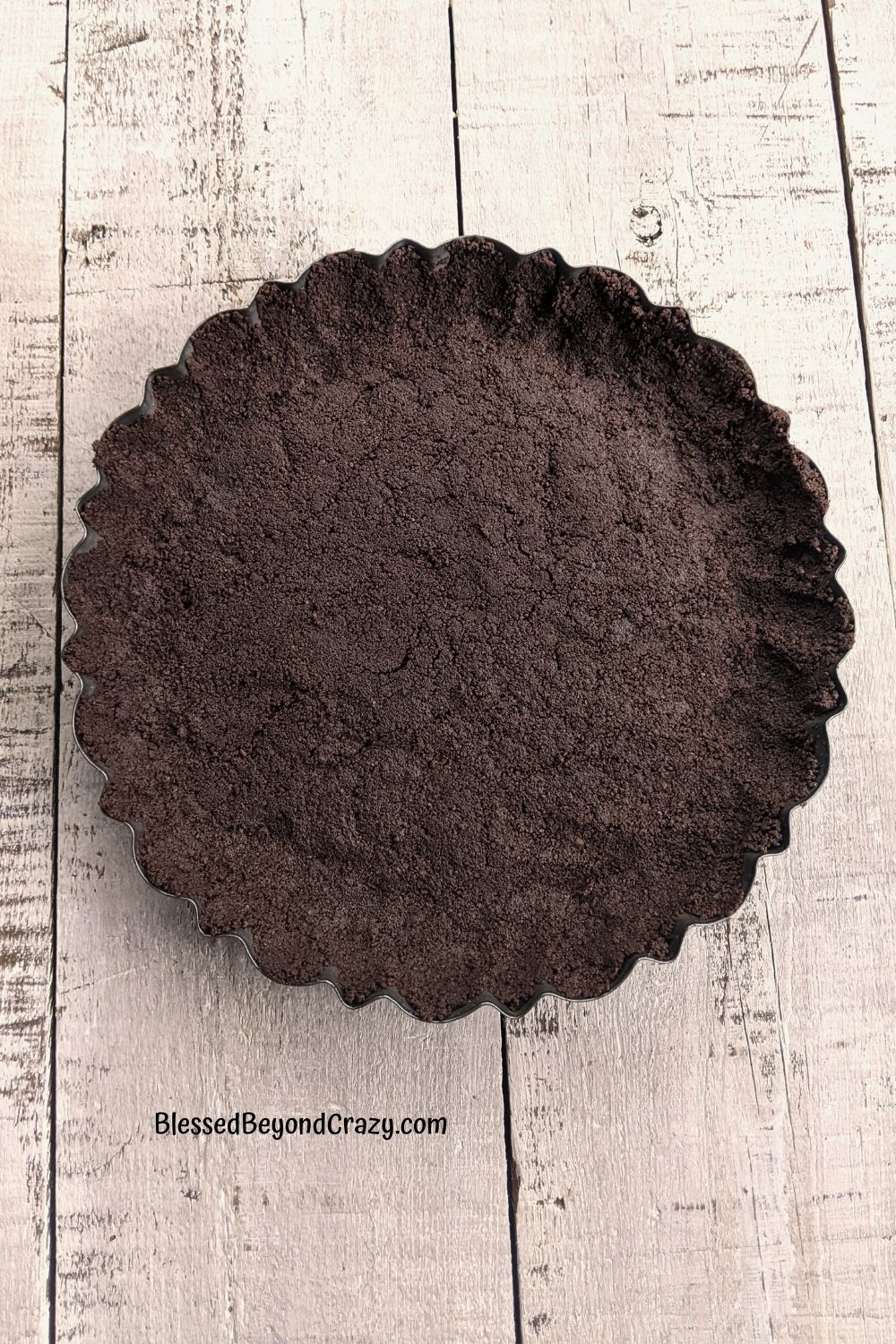 Make an Easy and Refreshing No-Bake Frozen Chocolate Mint Tart ...
