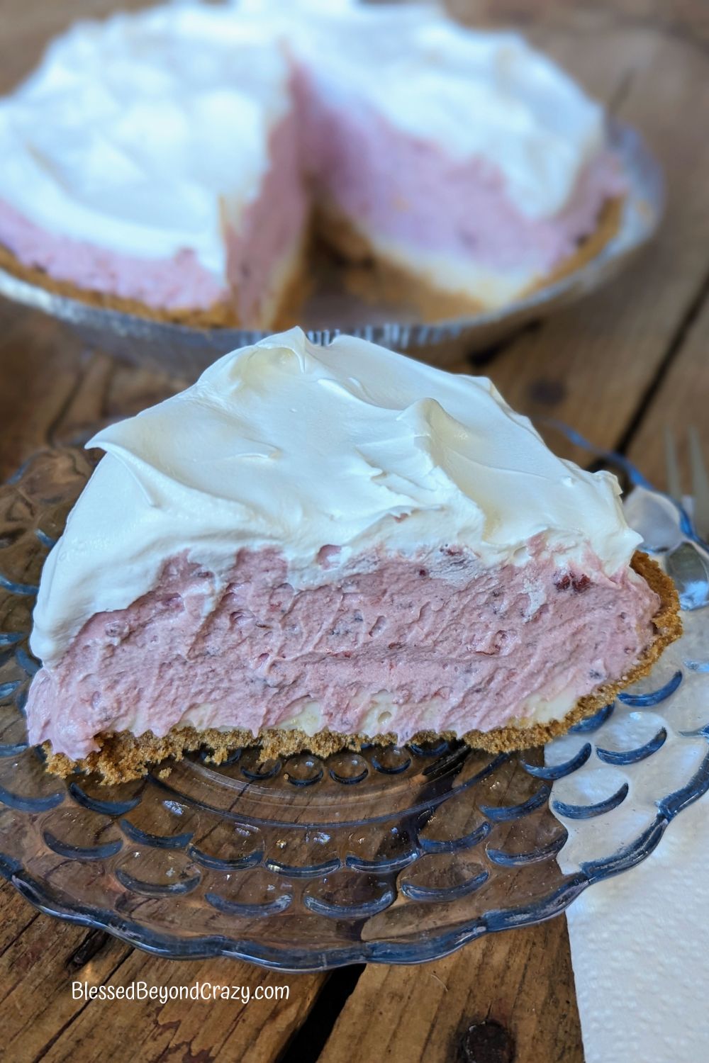 This Easy No-Bake Fruit Cream Pie Recipe is Perfect for Summertime ...
